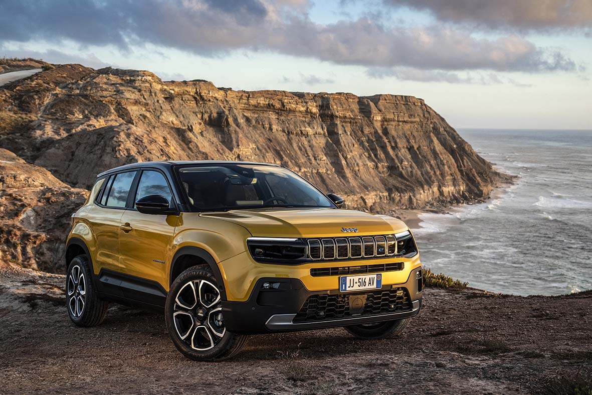 A marca Jeep® revela plano para liderança global na eletrificação dos ...